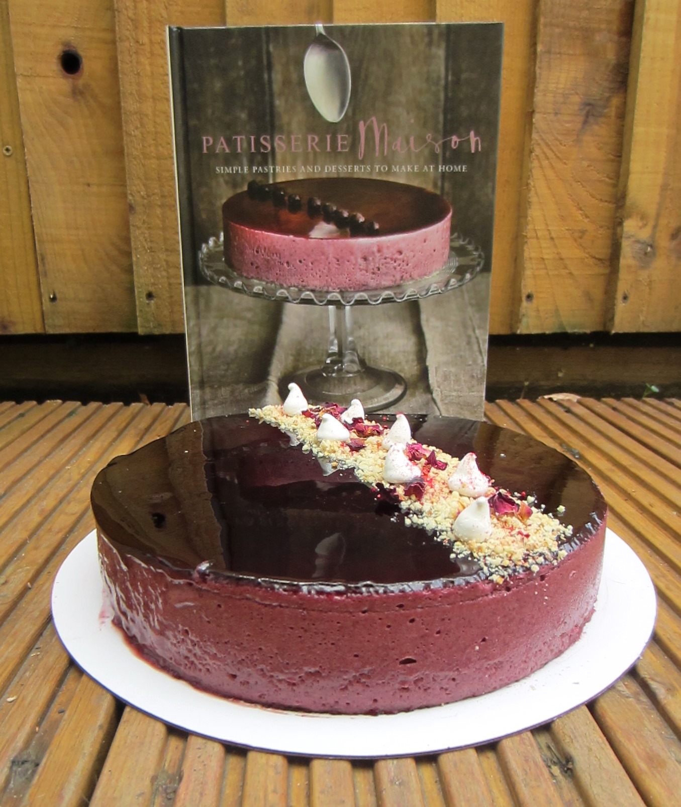 How To Make The Perfect Boozy Blackcurrant Mousse - Patisserie Makes ...