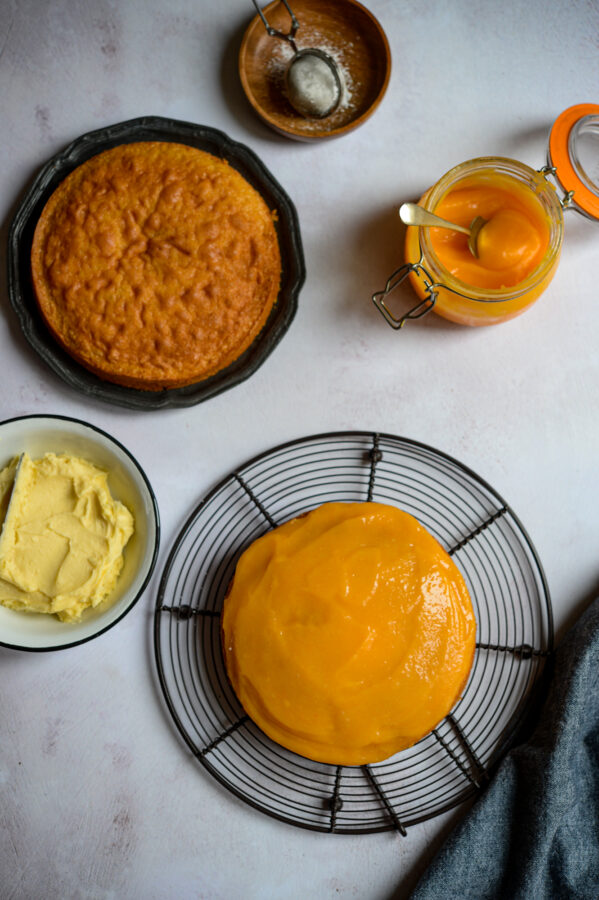 The easiest ever lemon victoria sponge- Patisserie Makes Perfect