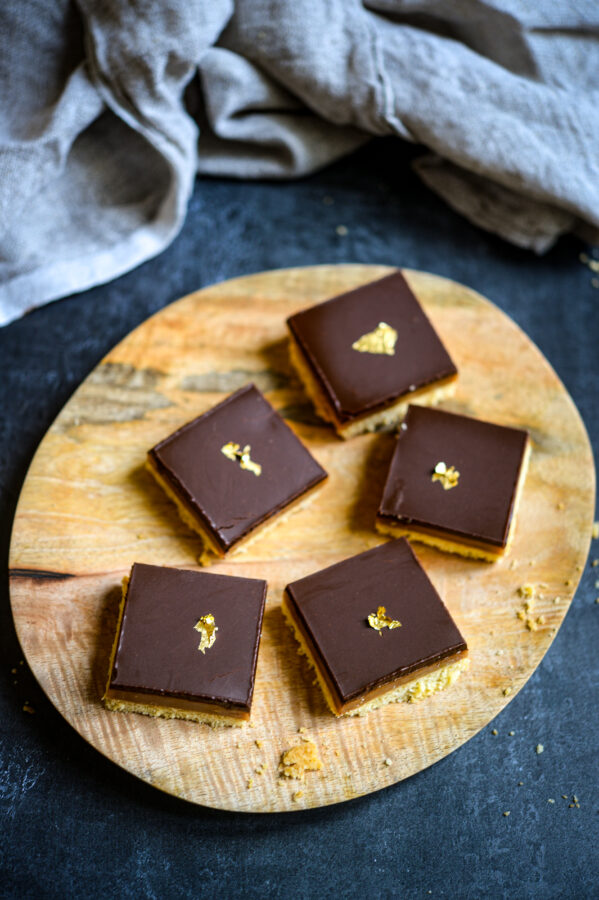 The best salted caramel millionaire's shortbread - Patisserie Makes Perfect