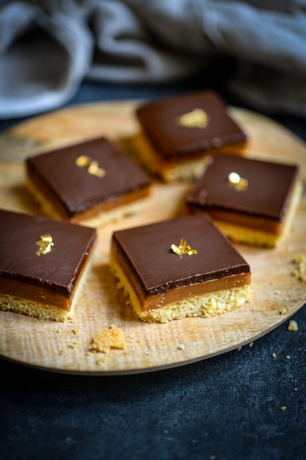 The best salted caramel millionaire's shortbread - Patisserie Makes Perfect